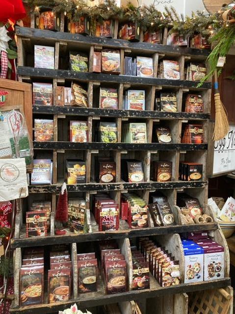 Meadows Home Decor & Gifts - Princeton, IL